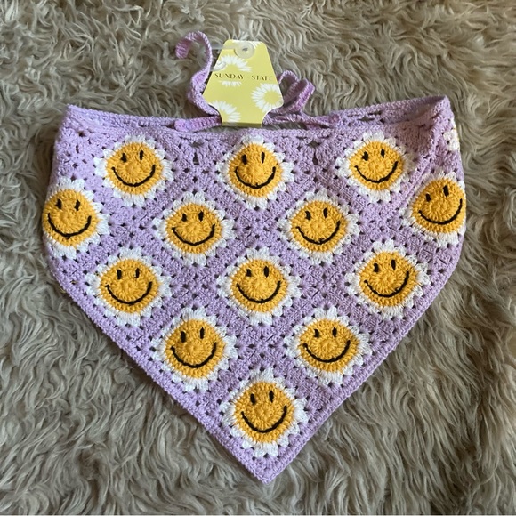 Sunday State | Accessories | Sunday State Smiley Face Crochet Granny ...